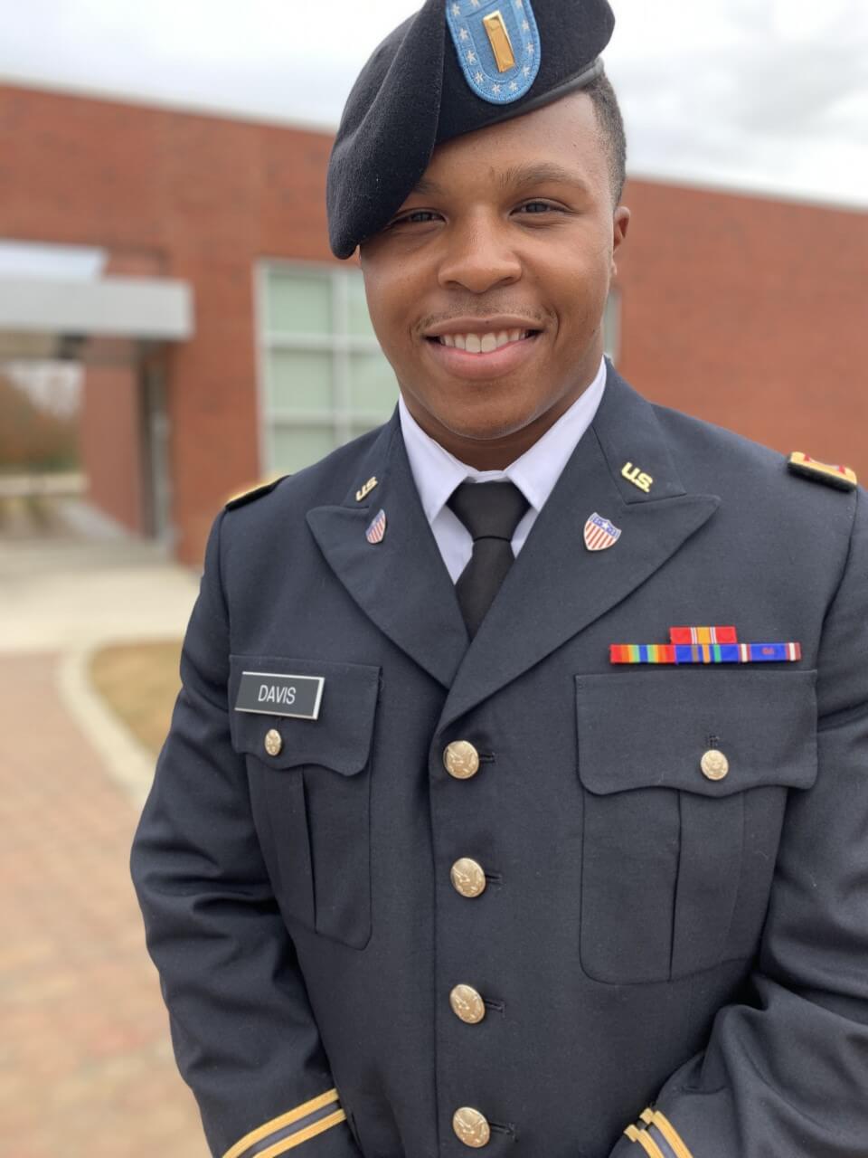 2 LT Gerard Davis